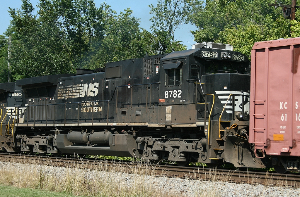 NS 8782